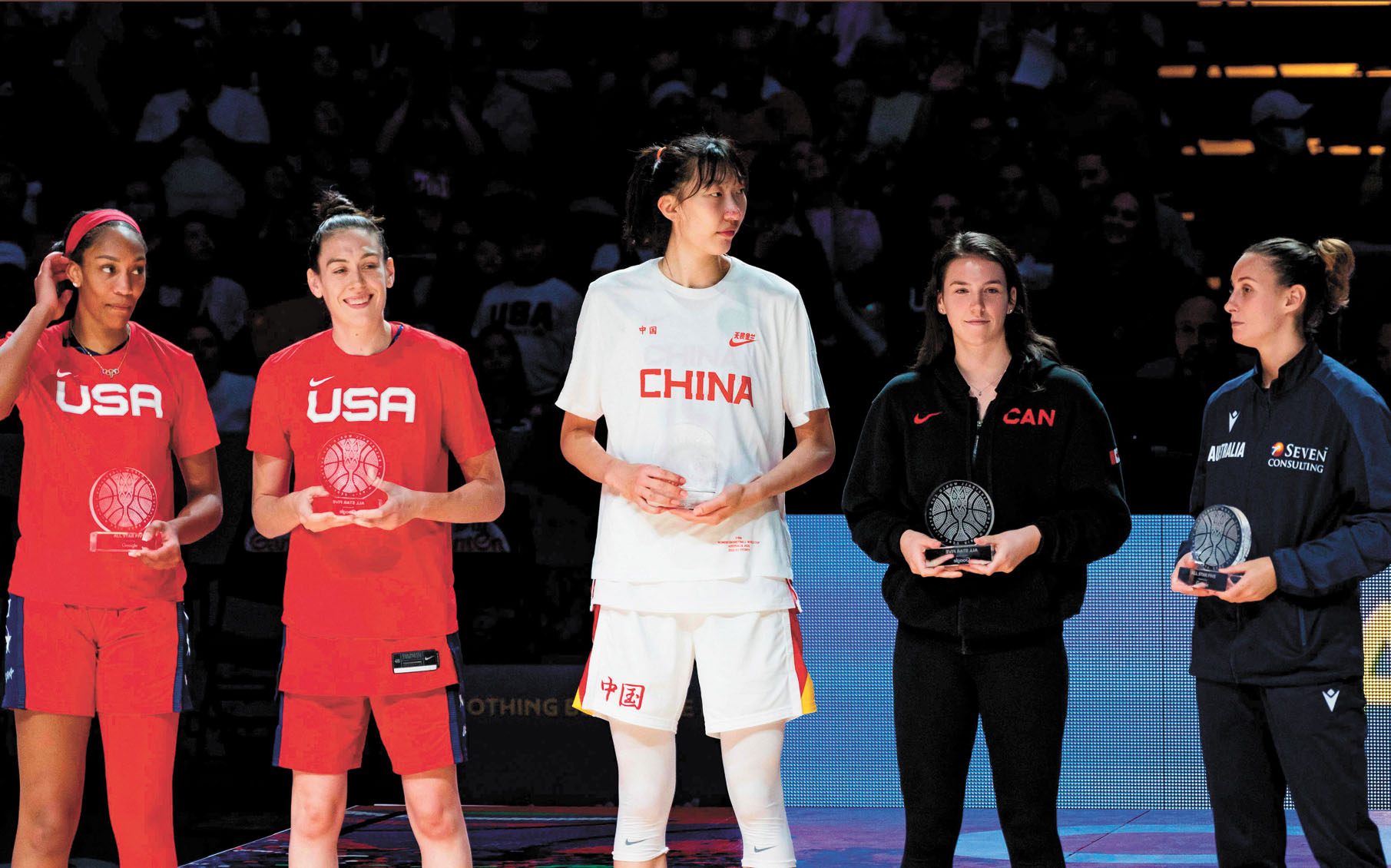 最佳陣容出爐 五位球員全都來自WNBA | 星島日報