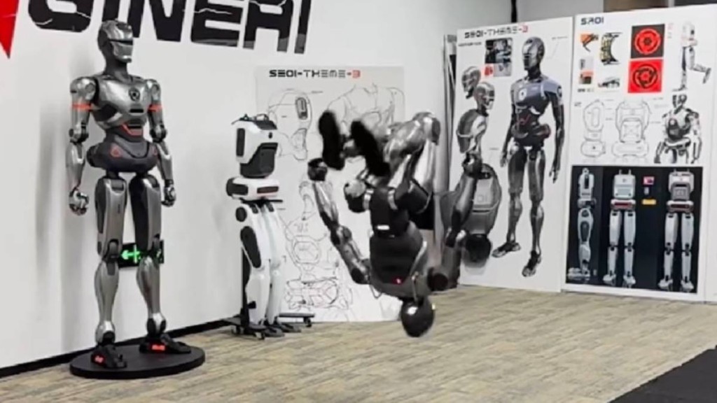 人形機械人︱眾擎科技PM01 完成世界首例前空翻︱有片 | 星島日報